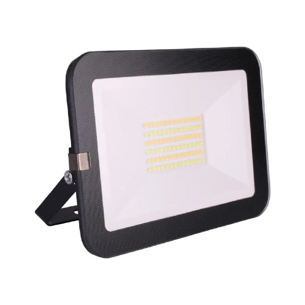 Brackenheath 30W CCT IP65 iSpot, Black - I2034B – ledbulbs.co.uk