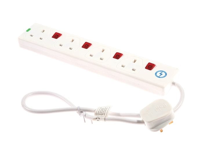 Deta 4 Gang 13A Extension Lead Switched with Surge 0.75m - S4WISP ...