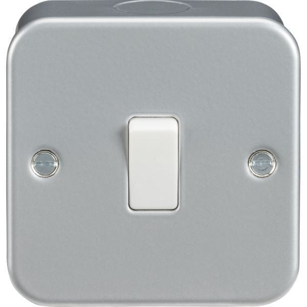 Knightsbridge Metal Clad 10AX Intermediate Switch - M1200 – ledbulbs.co.uk